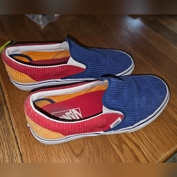 Vans | Shoes | Vans Slipon Corduroy Shoe Mens 6 Women 75 | Poshmark